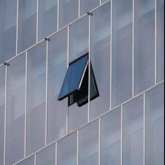 Βιότοπη εγκατάσταση Μεταλλική κουρτίνα τοίχου Powder Coating Glass ...